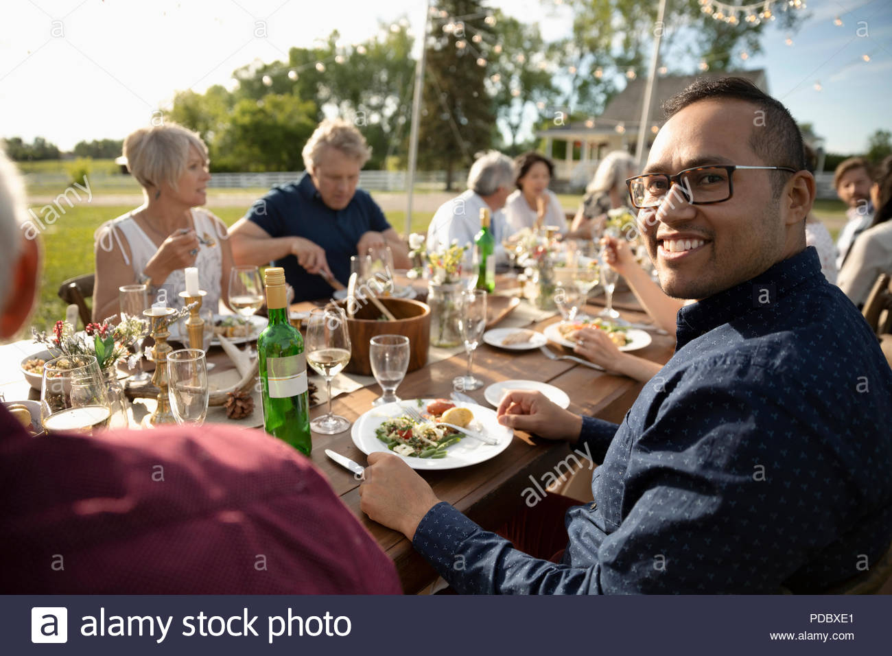 Summer lunch party hi-res stock photography and images - Alamy