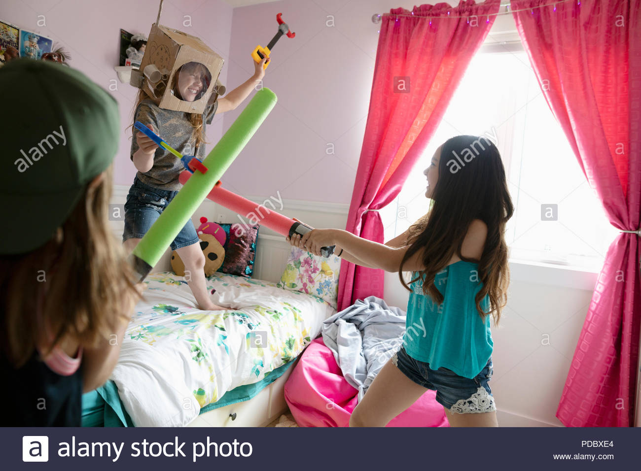 Girls Fighting Stock Photos & Girls Fighting Stock Images - Alamy