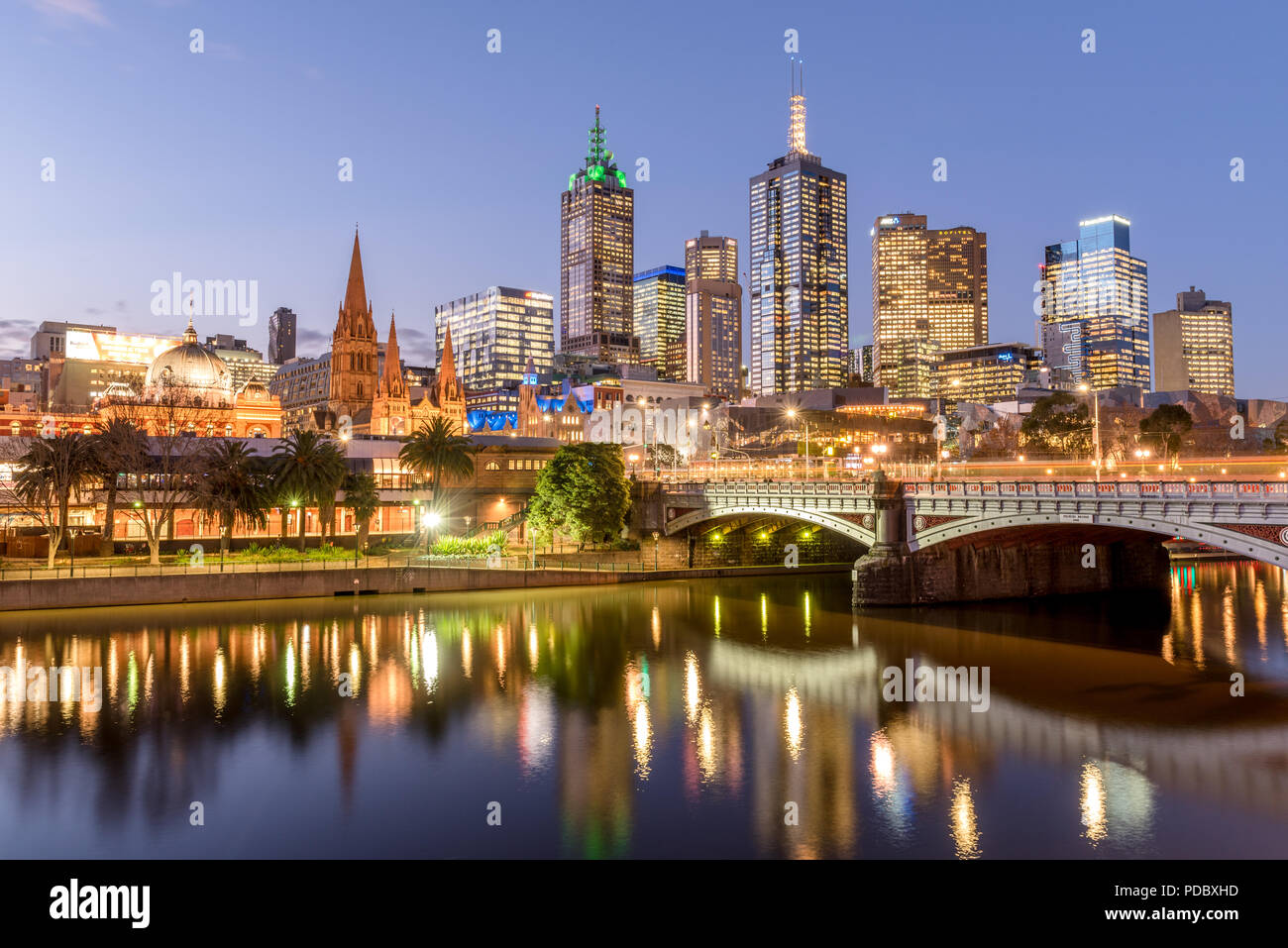 Melbourne skyline sunset hi-res stock photography and images - Alamy