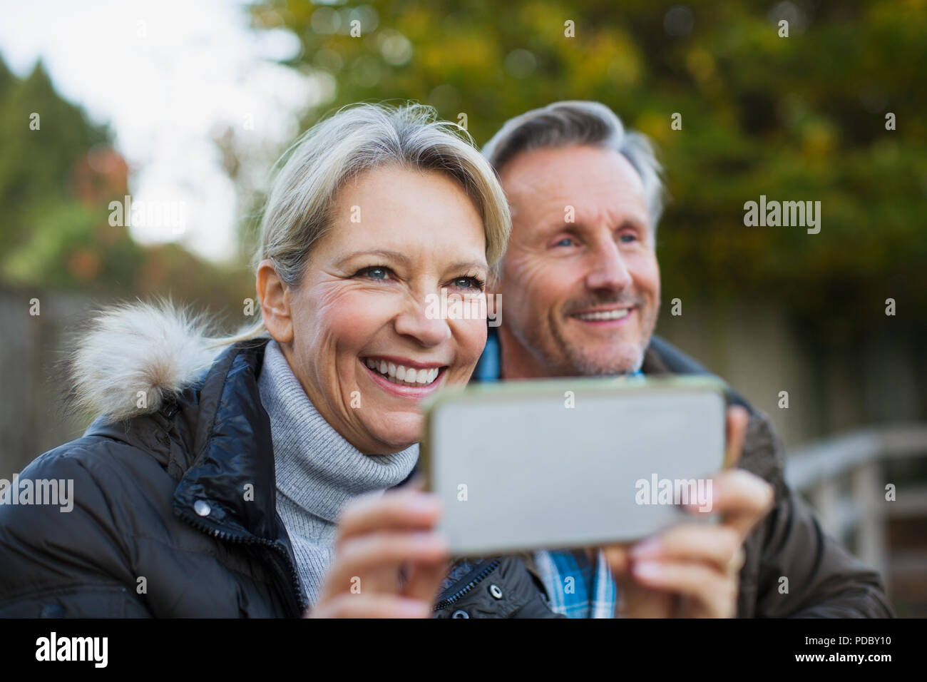 Use using phone camera hi-res stock photography and images - Alamy
