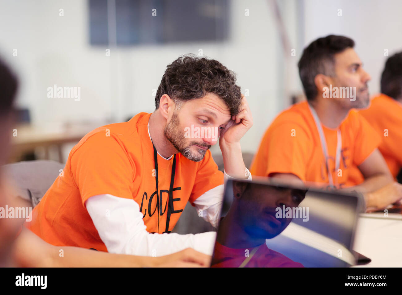 Hacker coding hi-res stock photography and images - Alamy