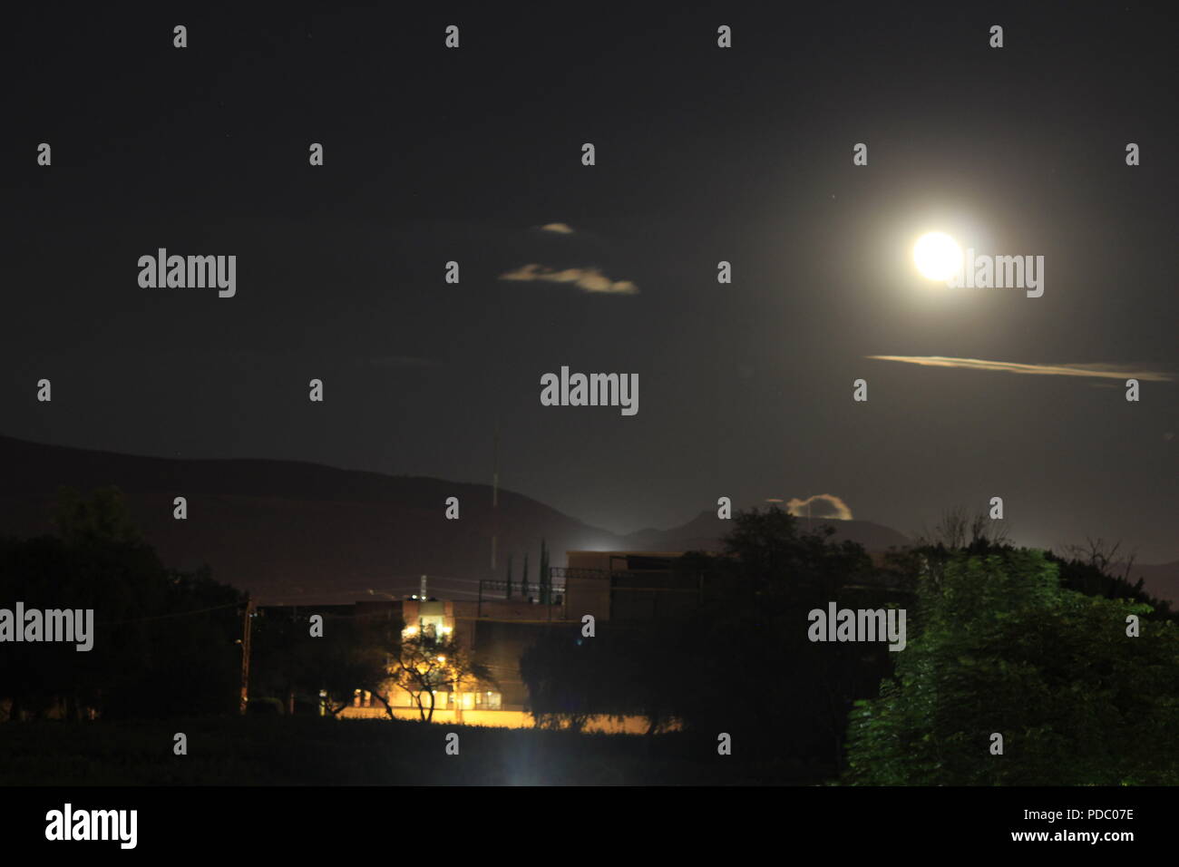 Wallpaper moon hi-res stock photography and images - Alamy