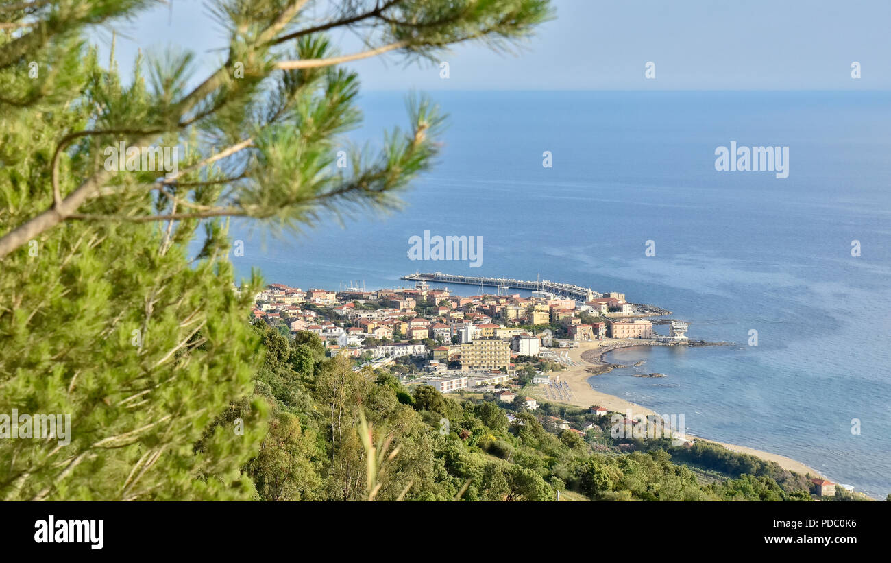 Port of acciaroli hi-res stock photography and images - Alamy