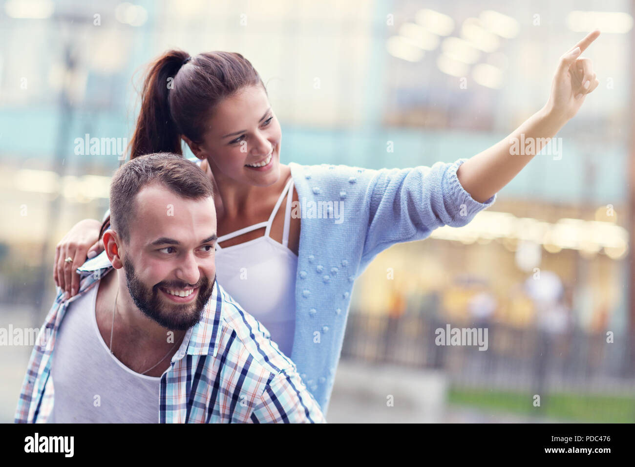 Kiss pointing hi-res stock photography and images - Alamy