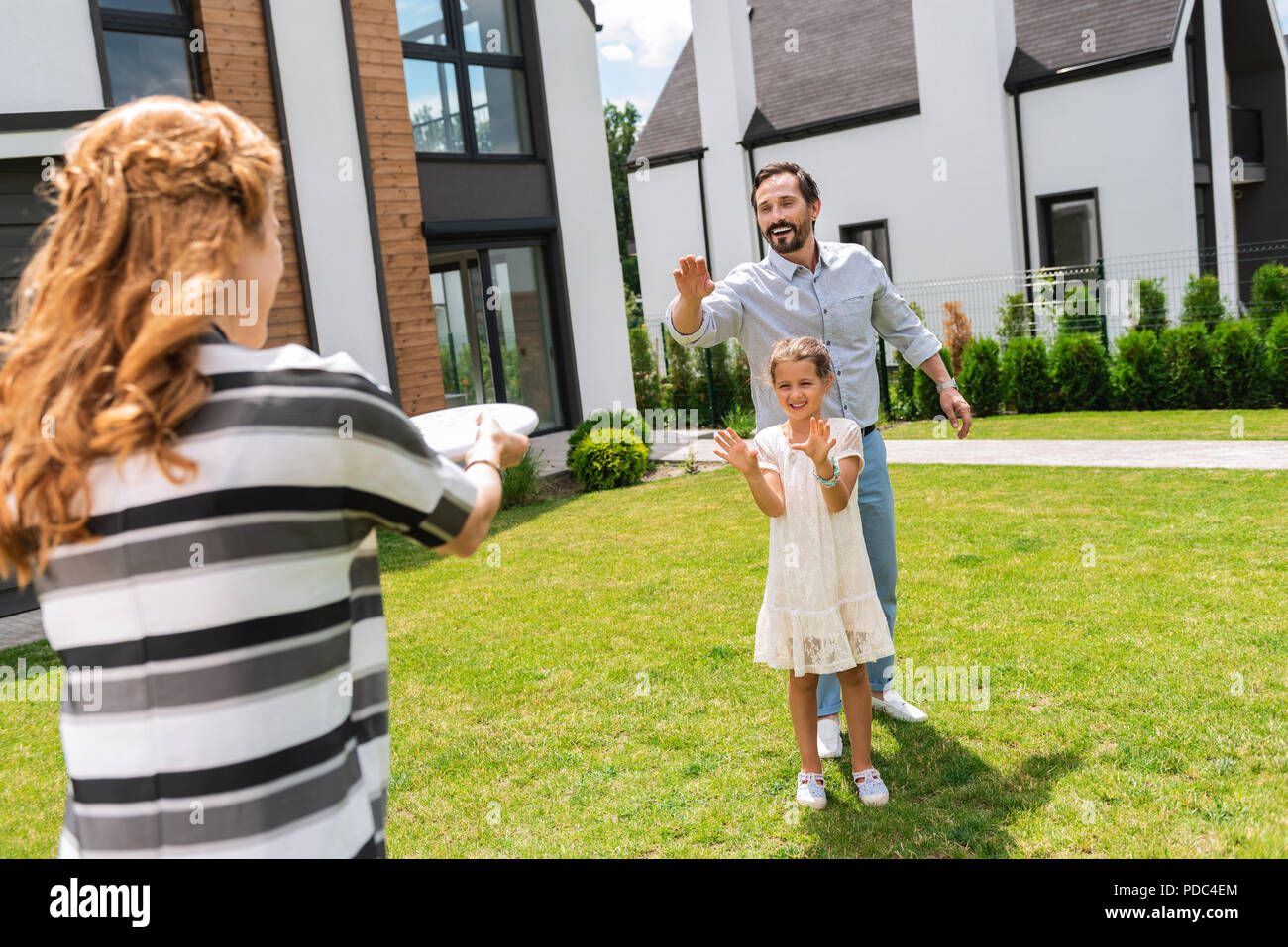 Holing up hi-res stock photography and images - Alamy