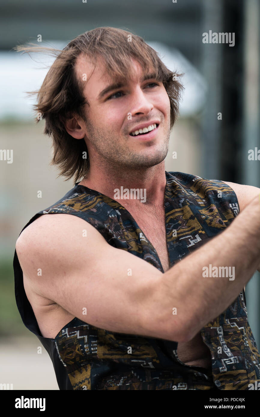 Exclusive free people hi-res stock photography and images - Alamy