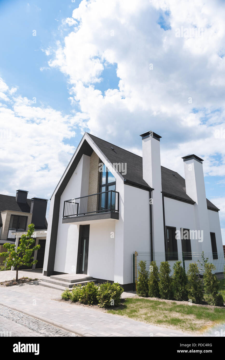 Close up of a modern house Stock Photo - Alamy