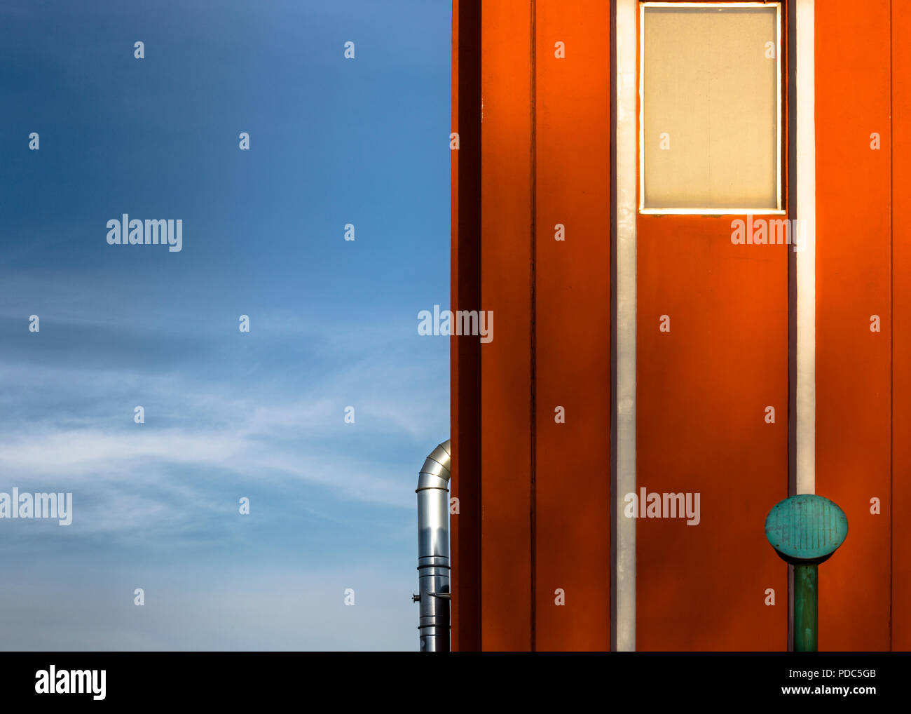 Blue and orange building hi-res stock photography and images - Alamy