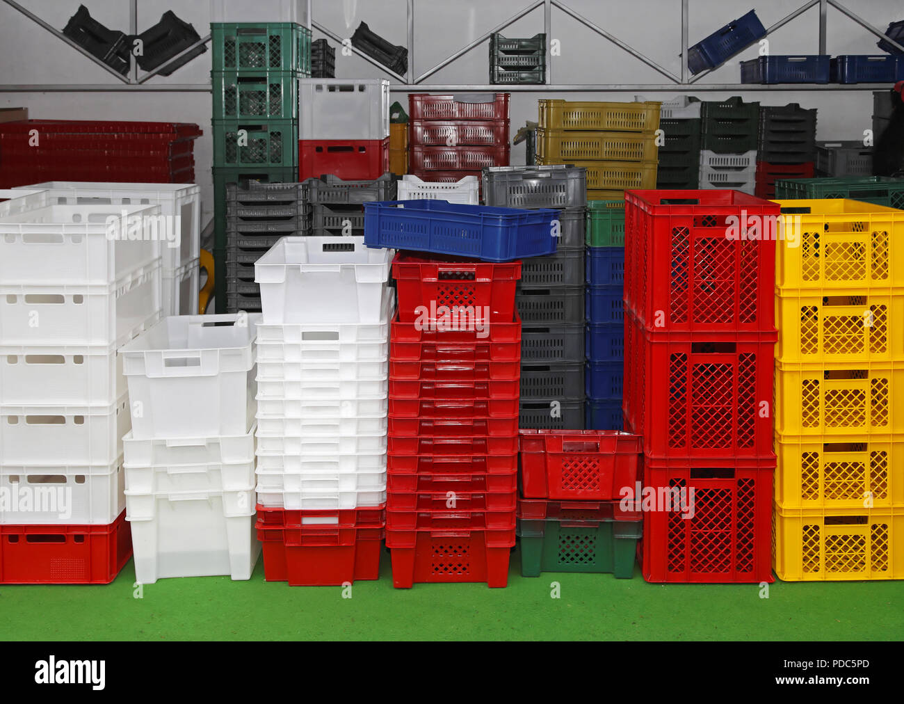 Plastic crates and boxes for transportation industry Stock Photo - Alamy