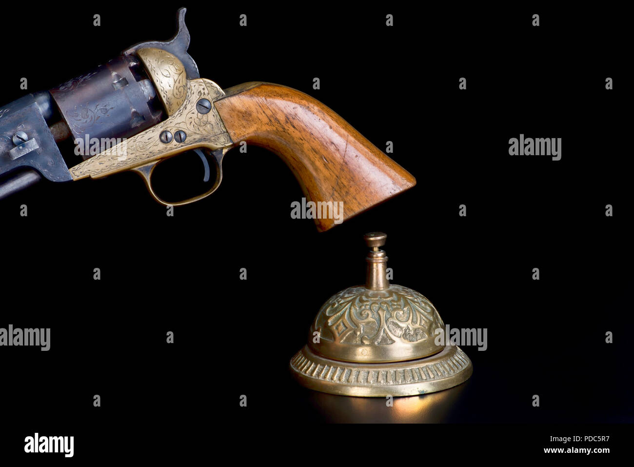 Handgun 1800s hi-res stock photography and images - Alamy