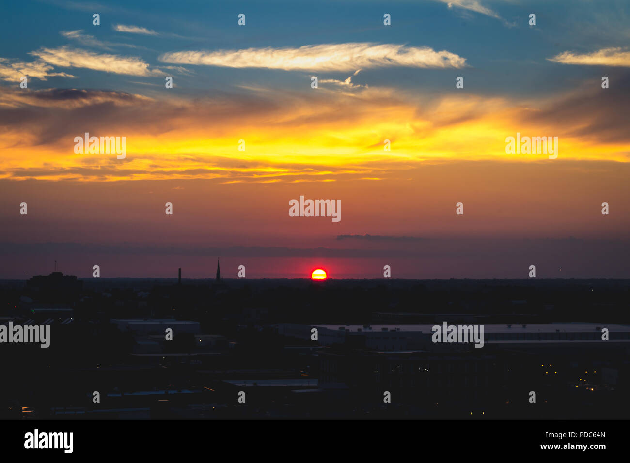 Rooftop layers hi-res stock photography and images - Alamy