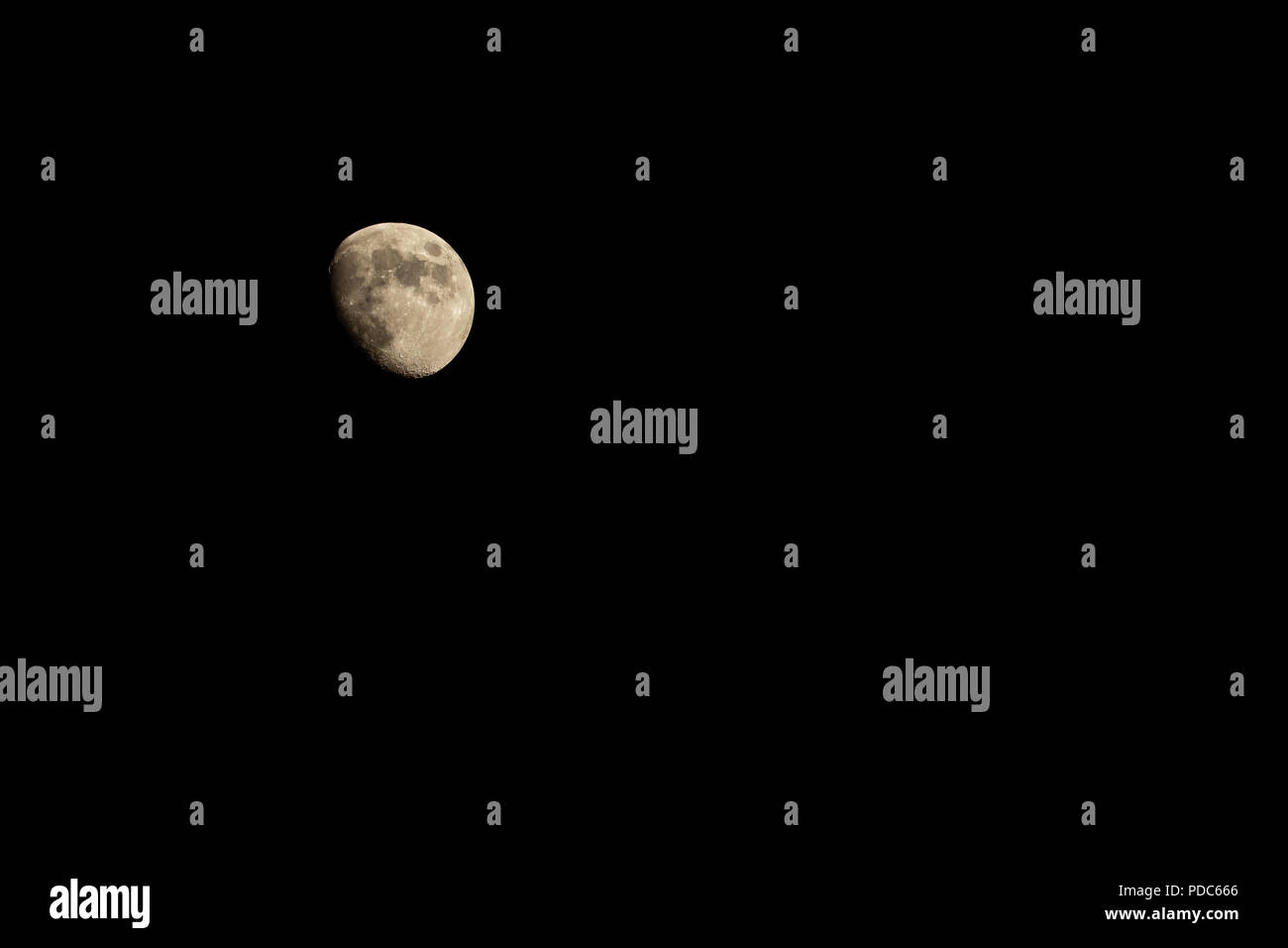 Three quarter moon hi-res stock photography and images - Alamy