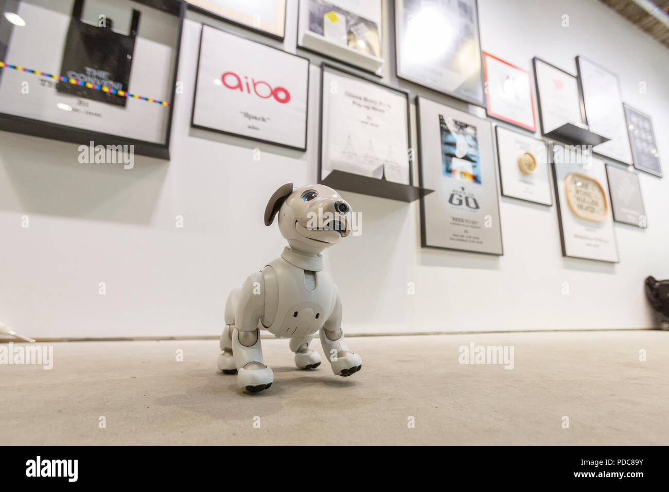 Sony aibo robot dog hi-res stock photography and images - Alamy