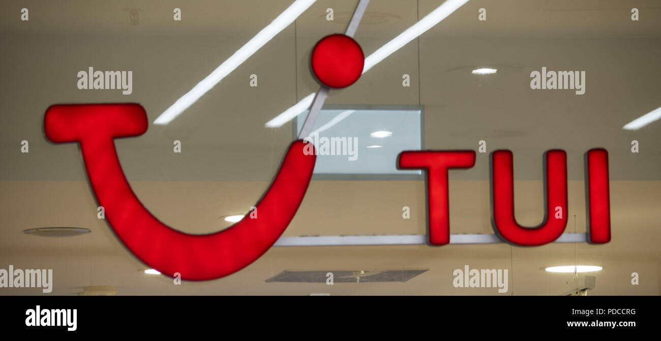 Tui logo hi-res stock photography and images - Alamy