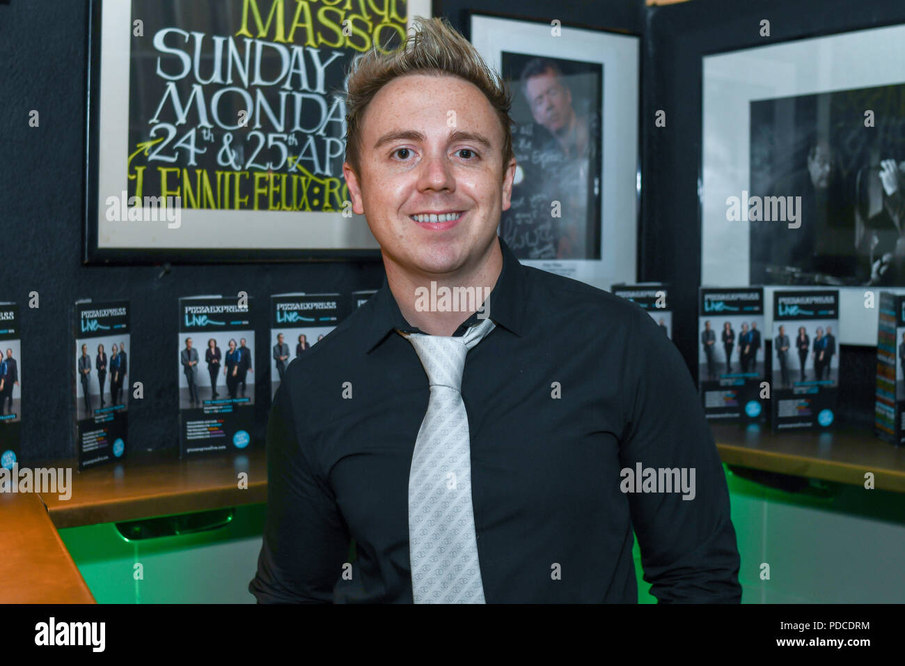 Hayley palmer and larissa eddie hi-res stock photography and images - Alamy