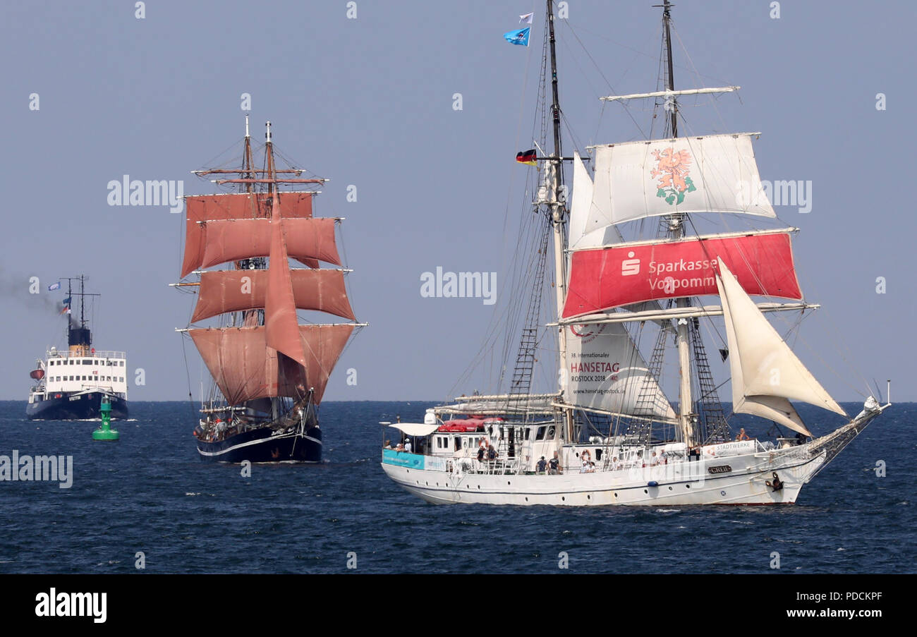Steam ice breaker hi-res stock photography and images - Alamy