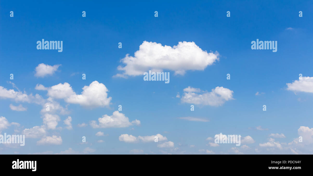Clear ky hi-res stock photography and images - Alamy