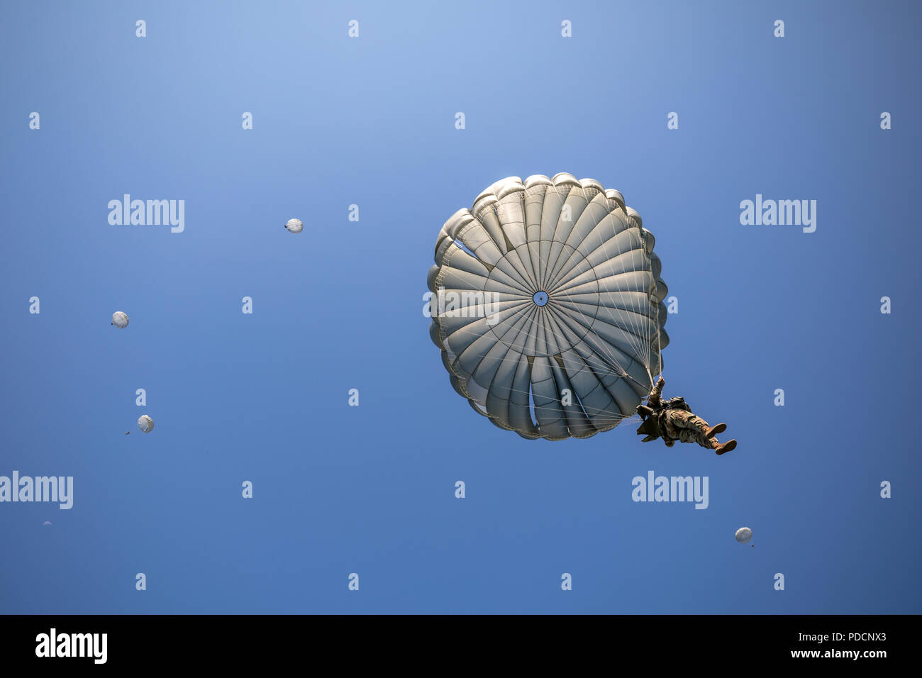 Castle drop zone hi-res stock photography and images - Alamy