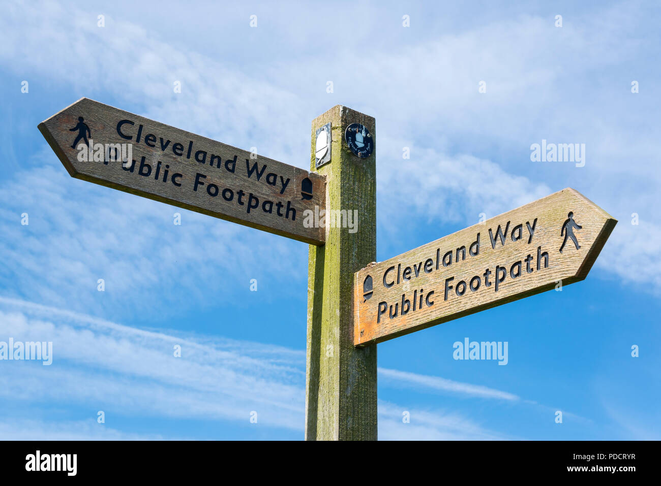 Wooden footpath sign hi-res stock photography and images - Alamy