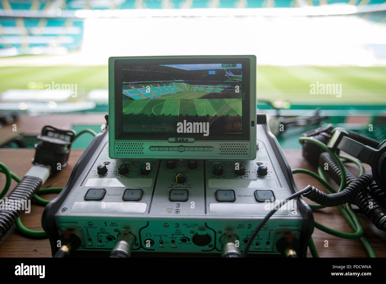 Commentary box hi-res stock photography and images - Alamy