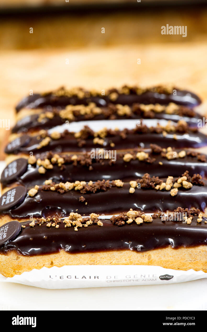The colourful eclairs at L'Eclair de Genie in Paris, France Stock Photo ...