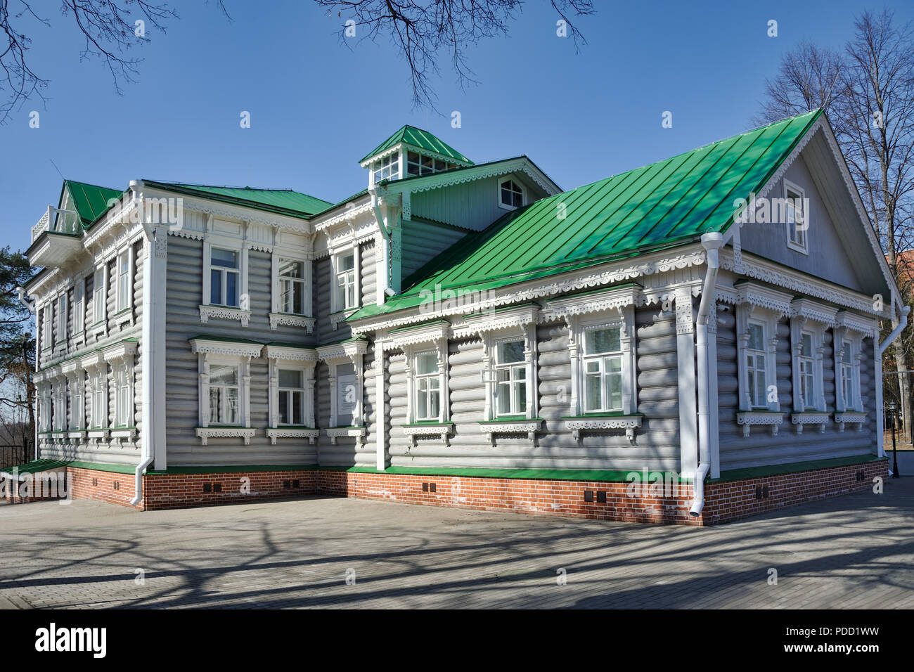 Russian country houses hi-res stock photography and images - Alamy