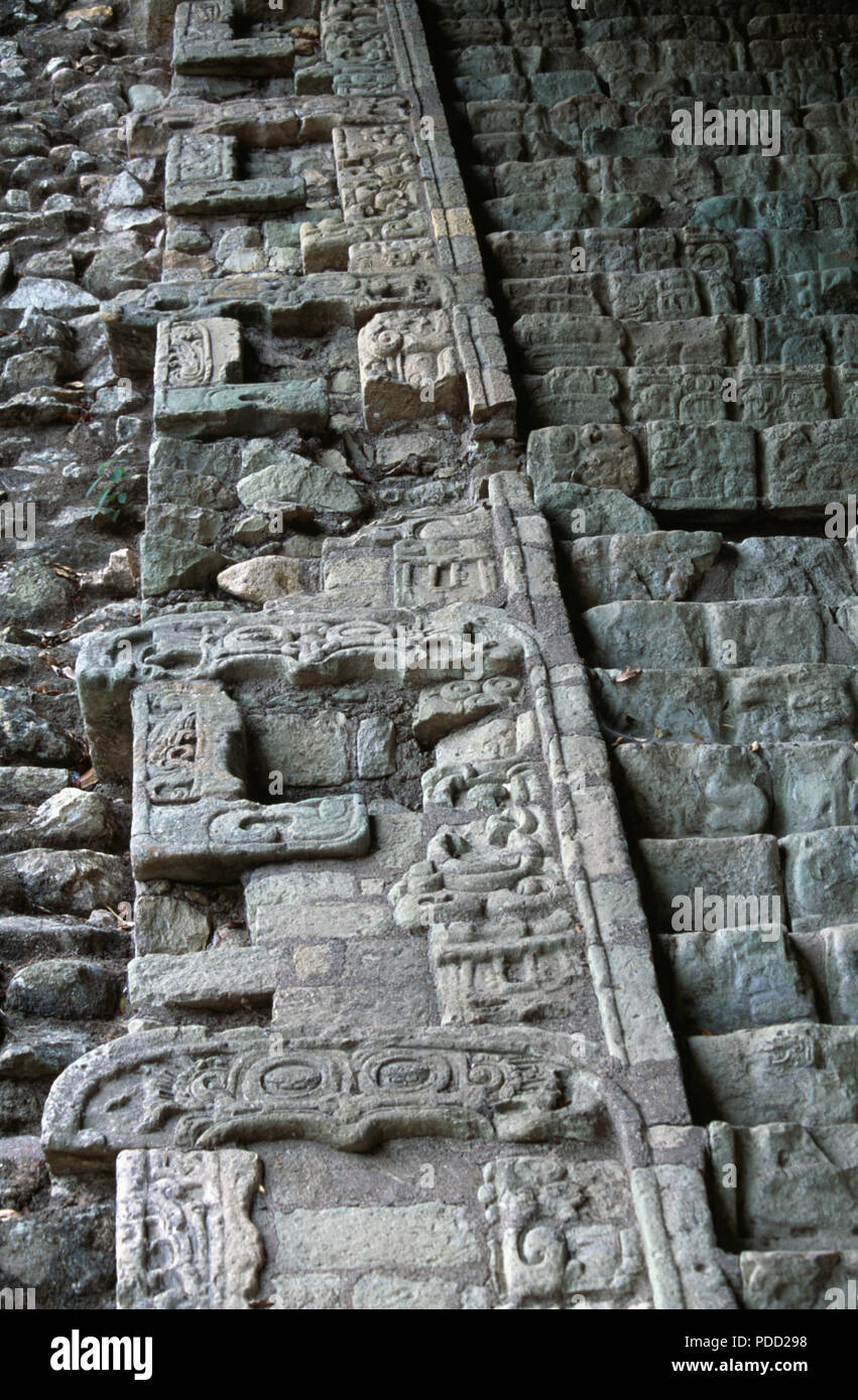 Copan hieroglyphic stairway hi-res stock photography and images - Alamy