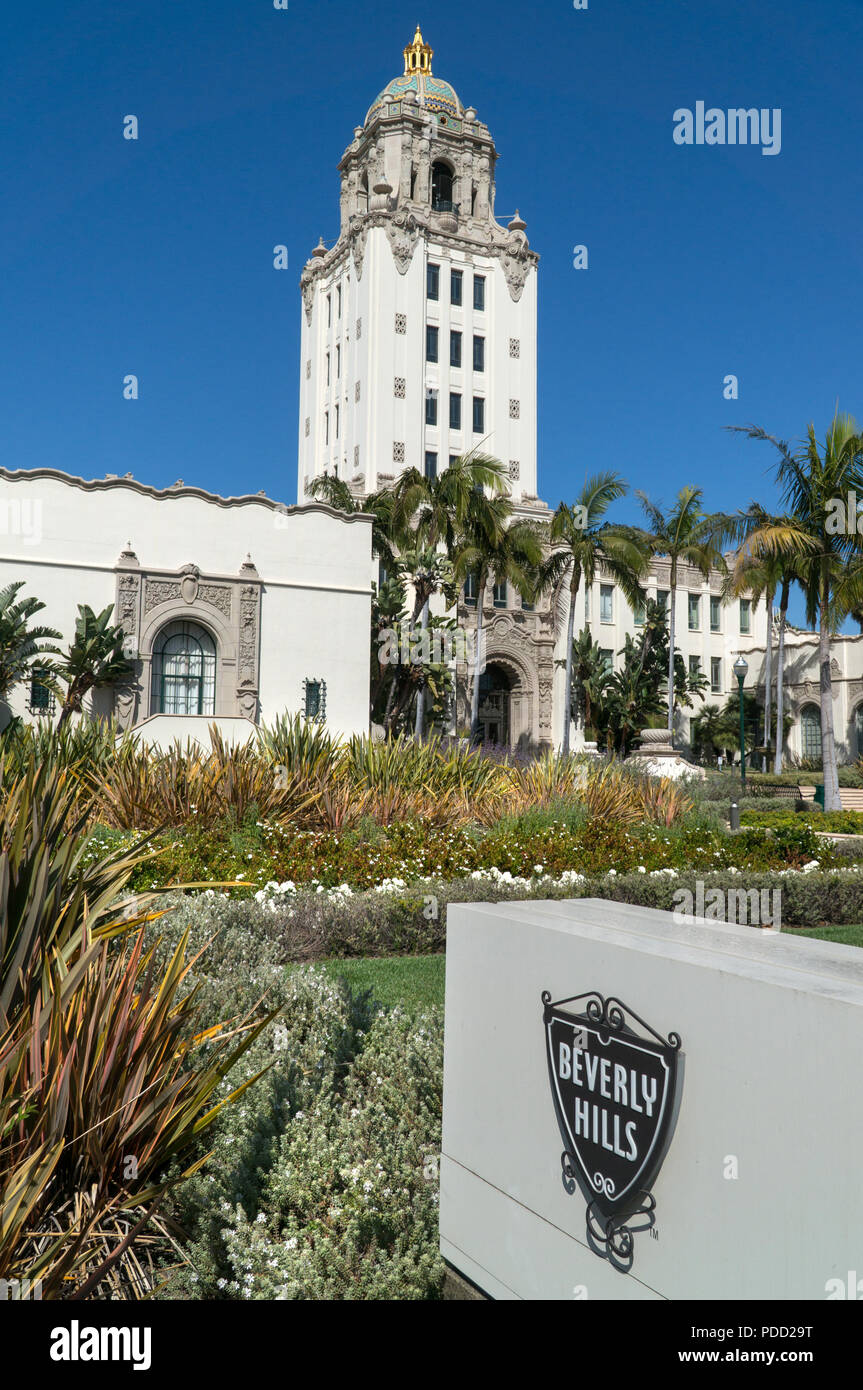 Dome beverly hills city hall hi-res stock photography and images - Alamy