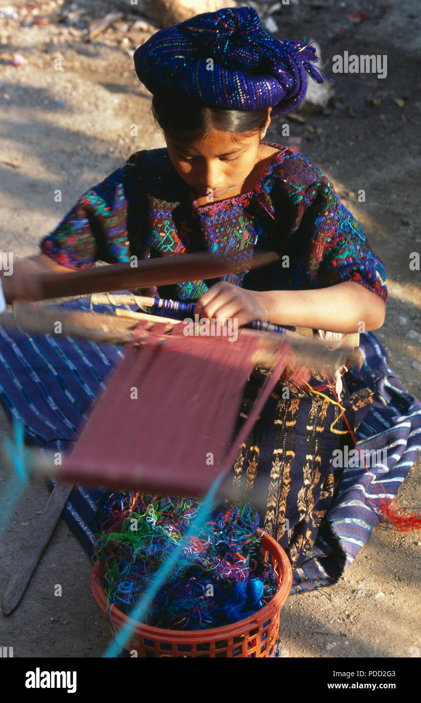 Maya girl weaving hi-res stock photography and images - Alamy