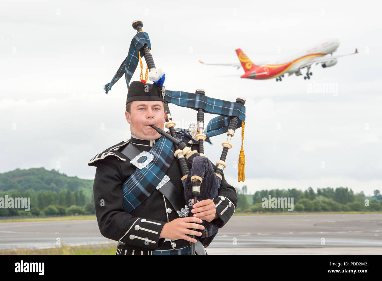 Pictured Piper Conner Pratt Edinburgh says hi to Hainan Direct route to ...