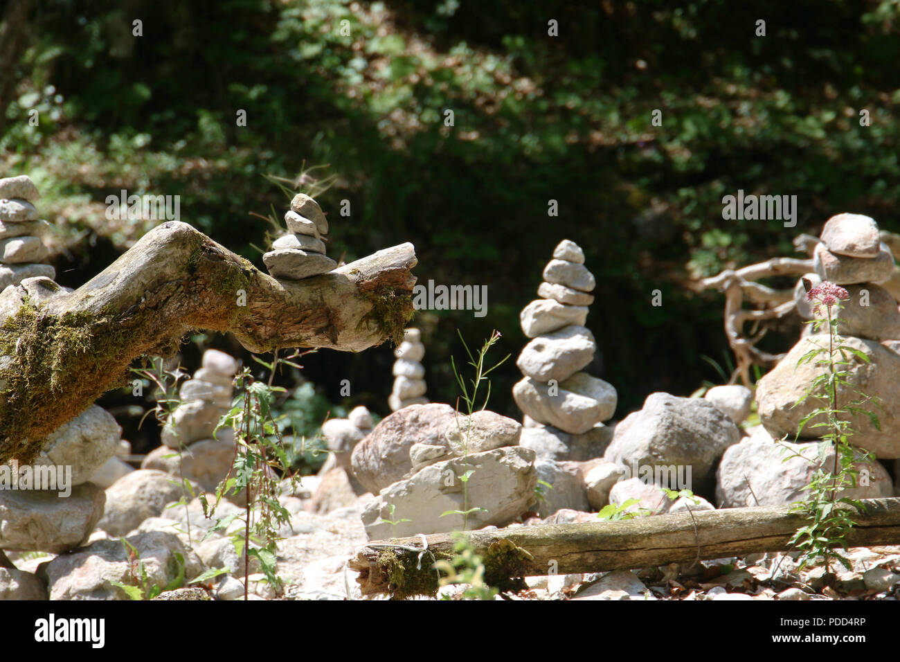 Piles of rocks to marks ones way when hiking Stock Photo - Alamy