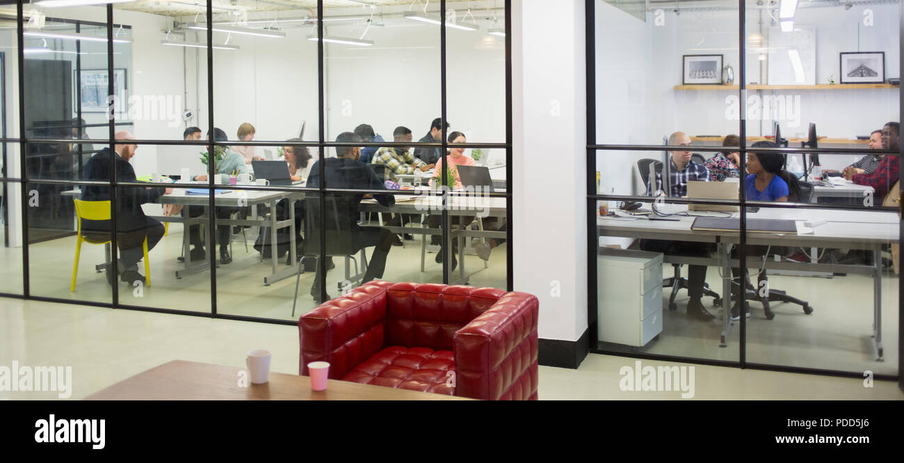 People working conference table hi-res stock photography and images - Alamy