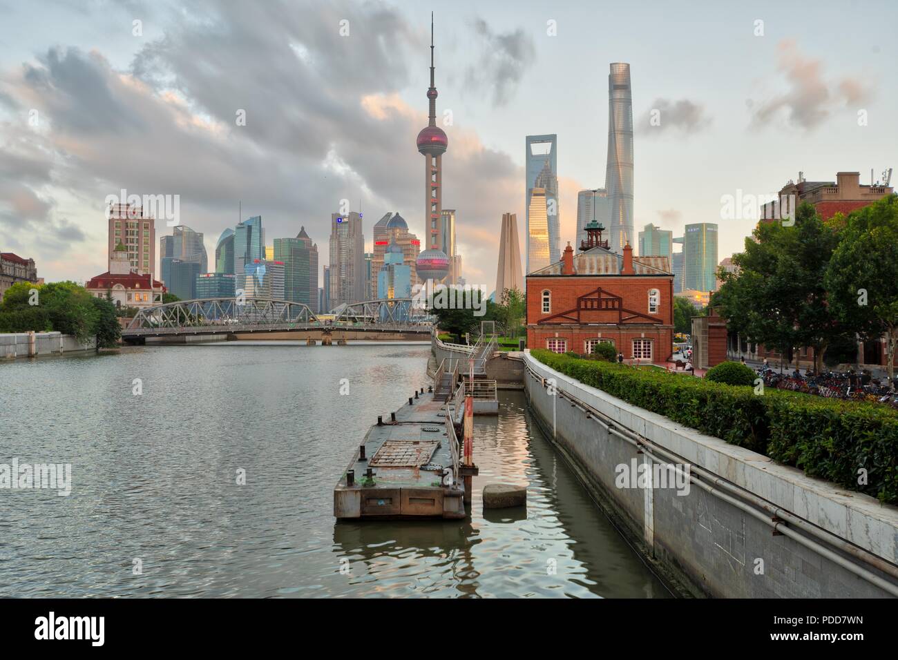 Suzhou River and landmark buildings (Oriental Pearl Tower) at Pudong in ...