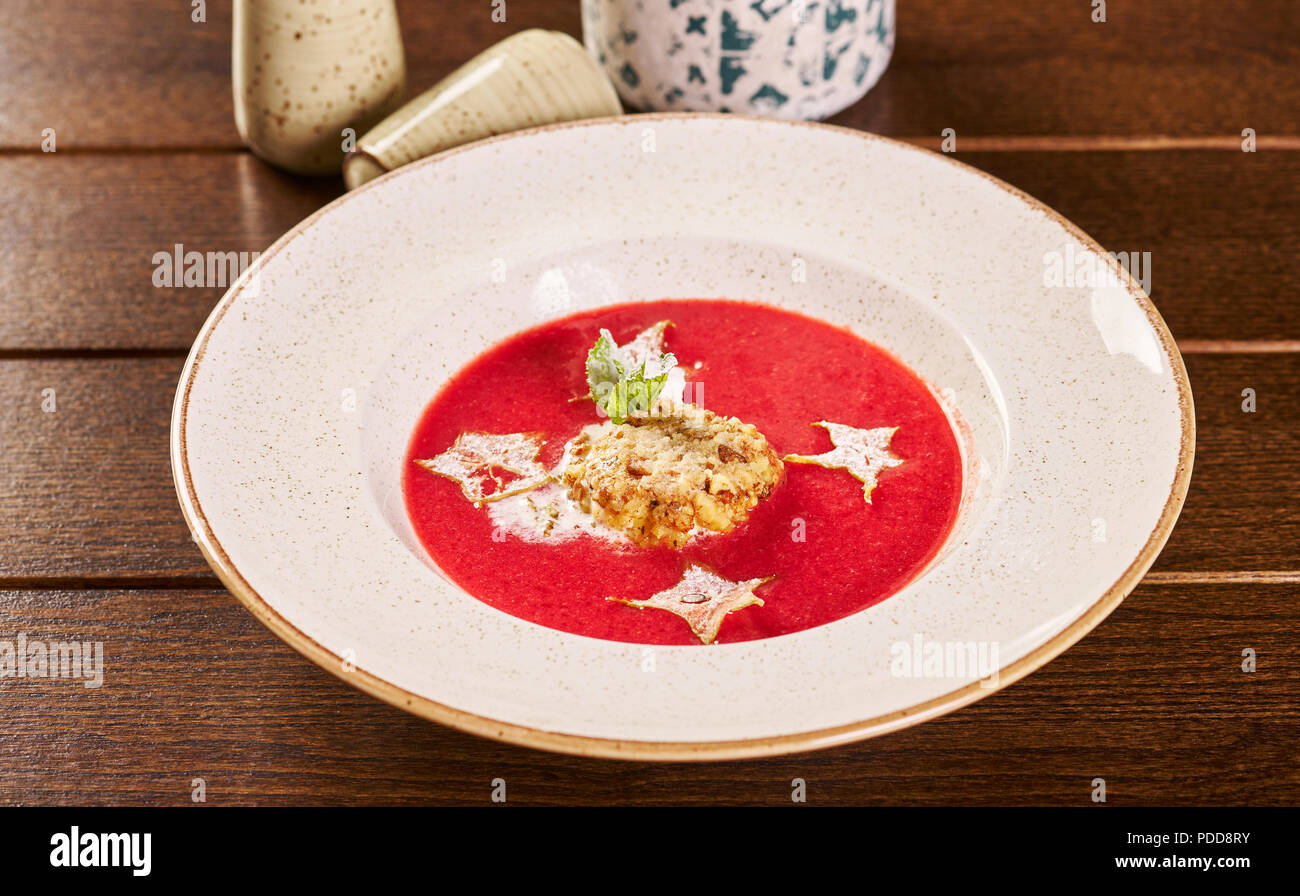 Summer vegetable soup hi-res stock photography and images - Alamy