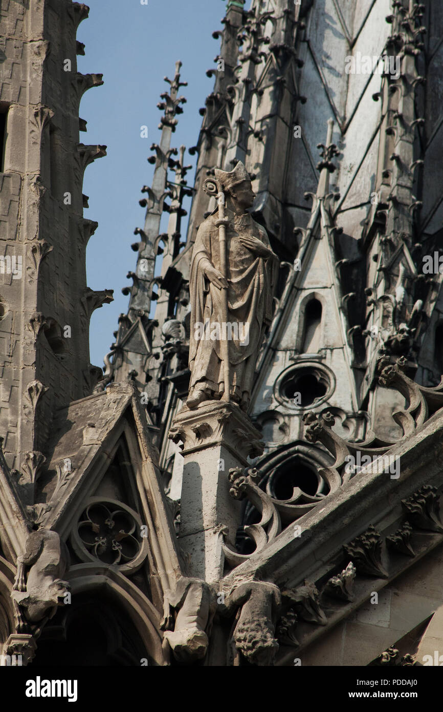 Notre dame cathedral statue close-up Stock Photo - Alamy