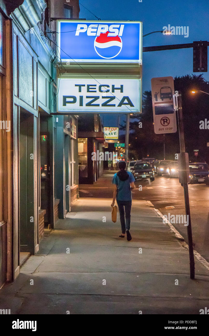 Pizza place hi-res stock photography and images - Alamy