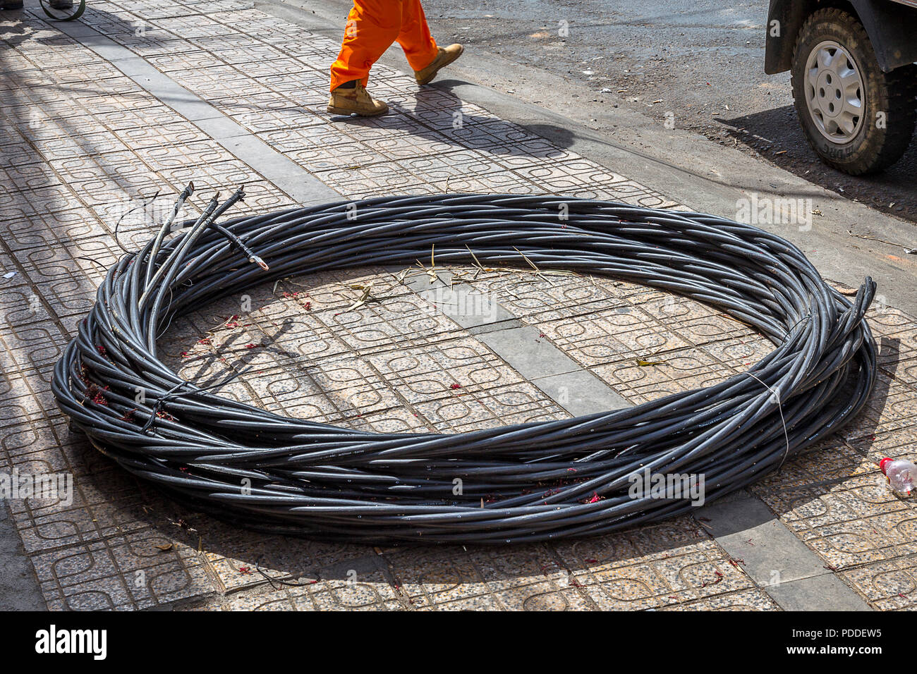 Car high voltage wires hi-res stock photography and images - Alamy