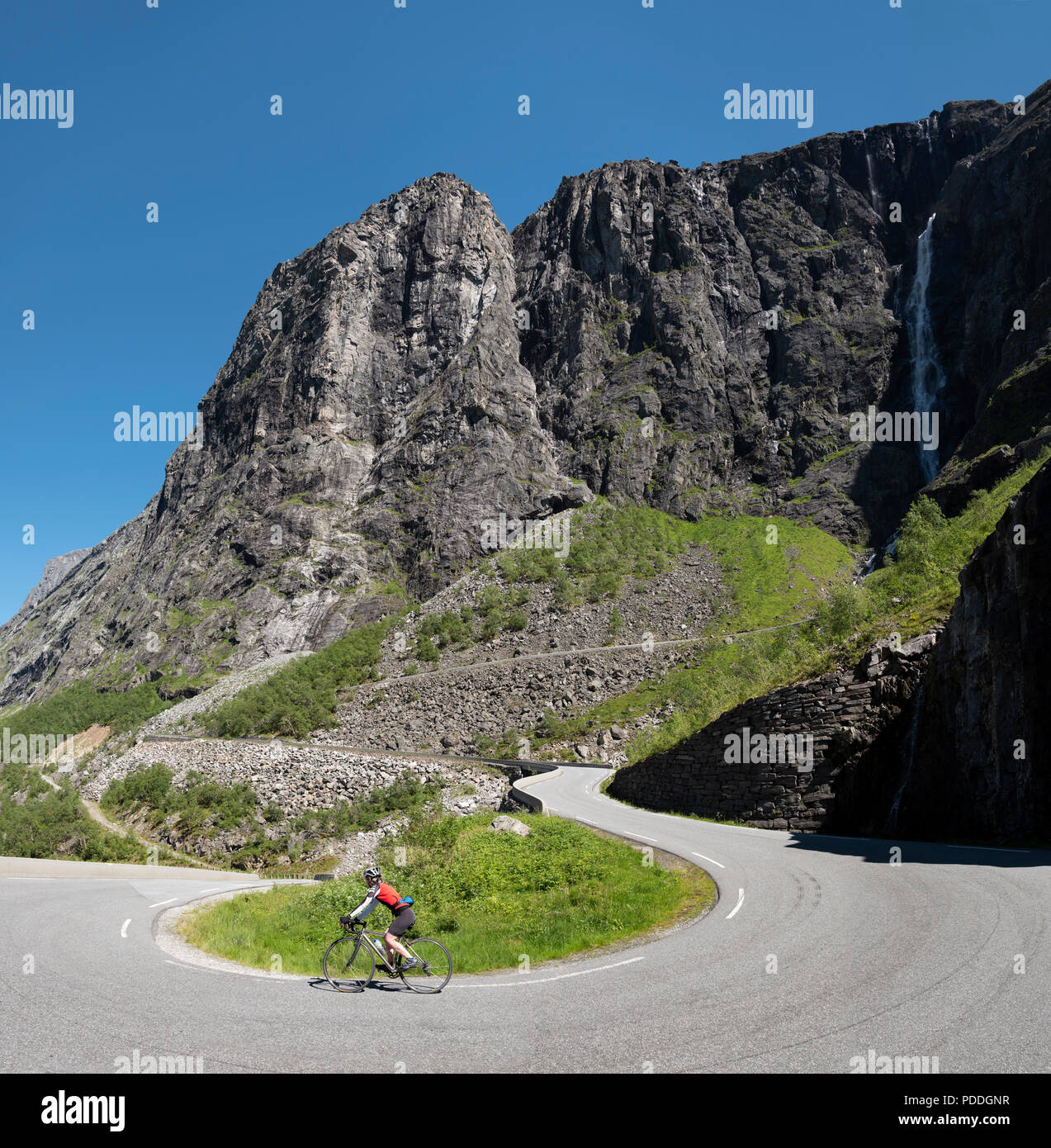 Female cycling hairpin hi-res stock photography and images - Alamy