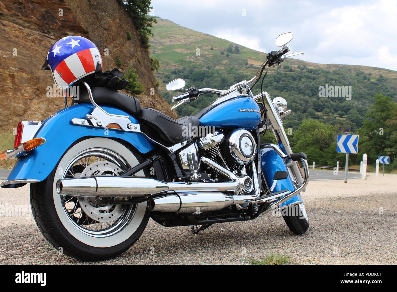 Blue Harley Davidson Bikes
