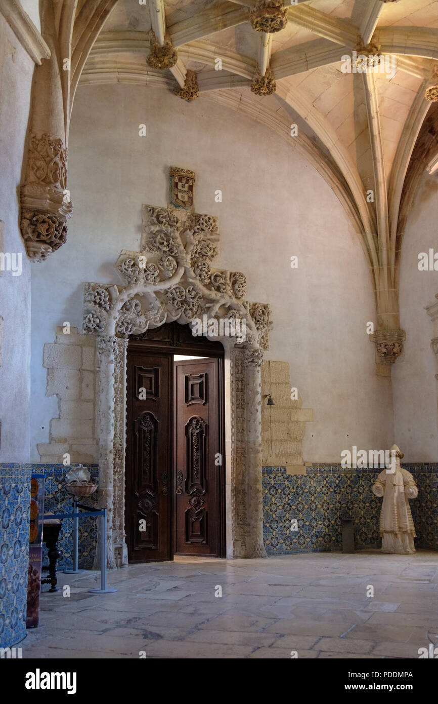 Manueline vault and entrance to the sacristy of the Alcobaca Monastery ...