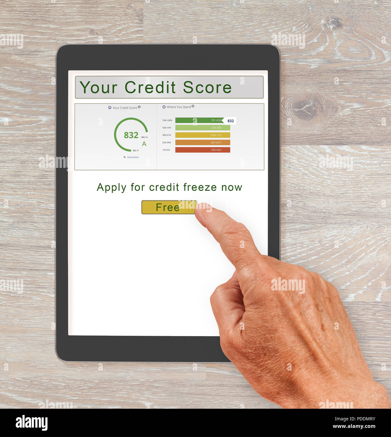 Credit report computer hi-res stock photography and images - Alamy