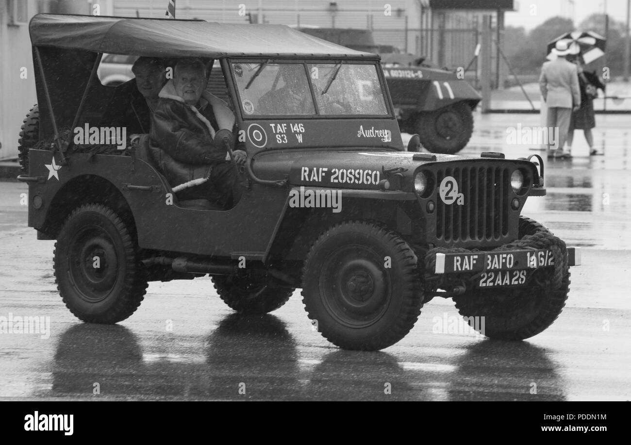 Navy jeep british wwii hi-res stock photography and images - Alamy