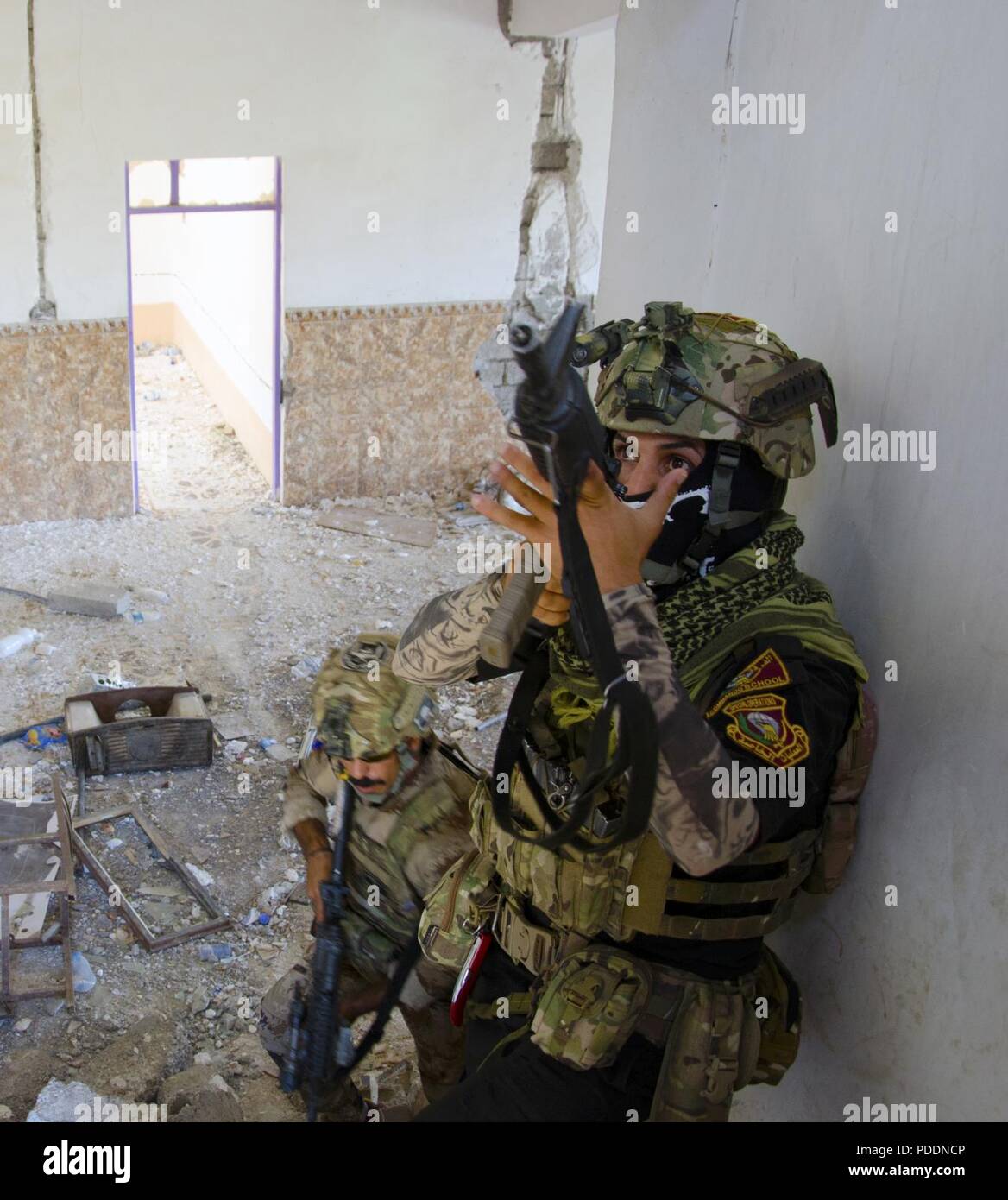 Members iraqi special operations isof hi-res stock photography and ...