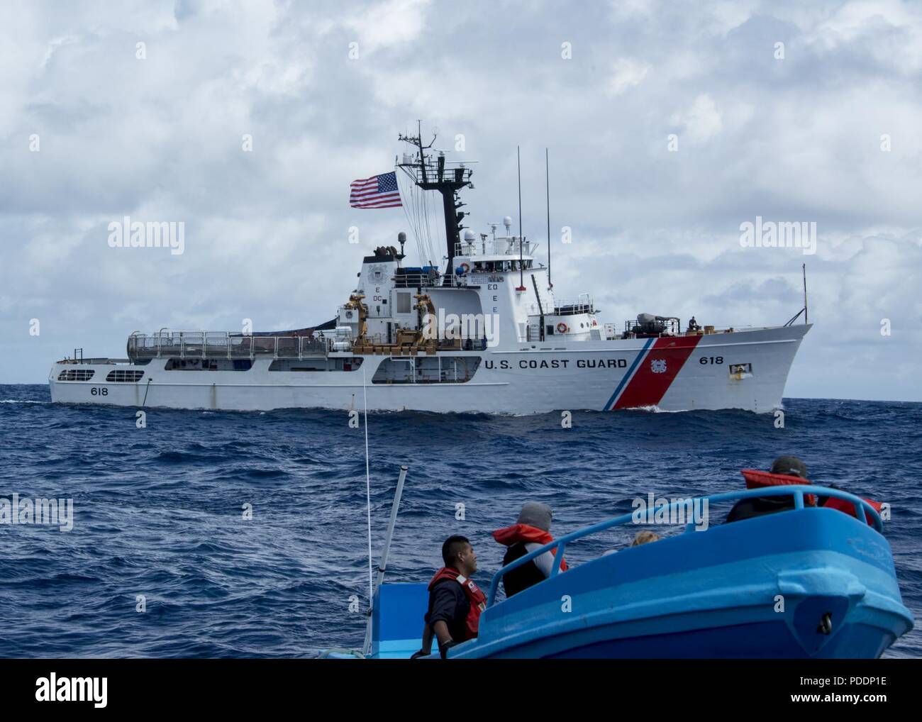 U s coast guard cutter active hi-res stock photography and images - Alamy