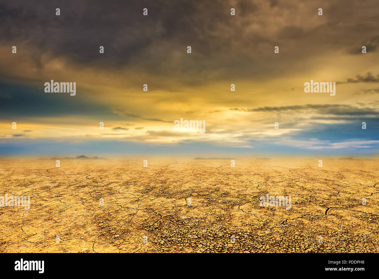 Empty land hi-res stock photography and images - Alamy