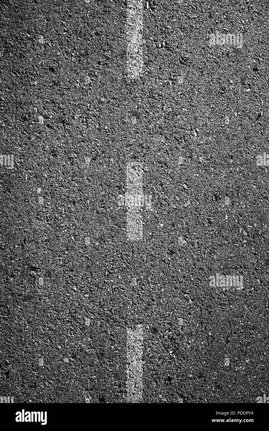 3D New asphalt texture with white dashed line Stock Photo - Alamy