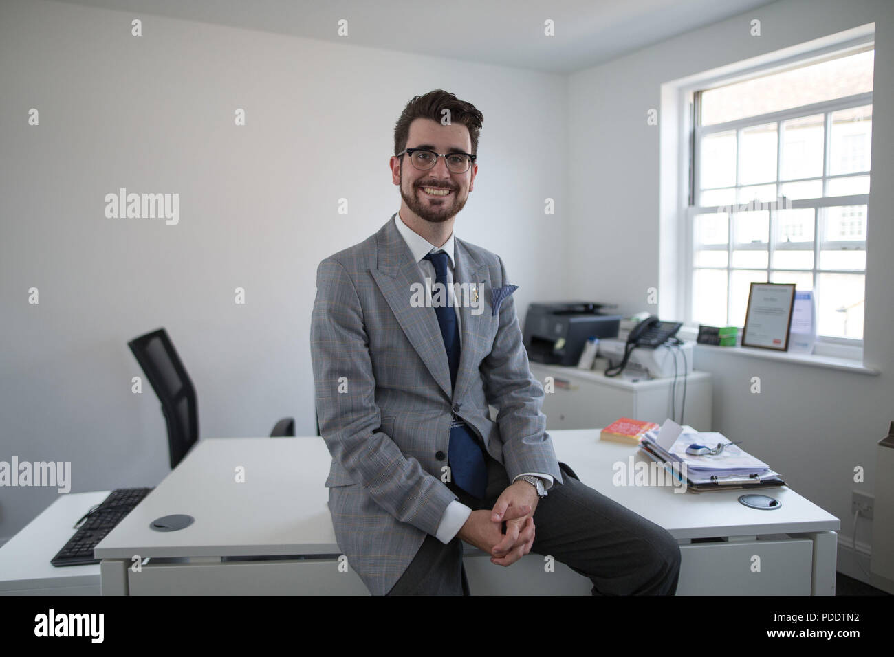 Oliver barker hi-res stock photography and images - Alamy