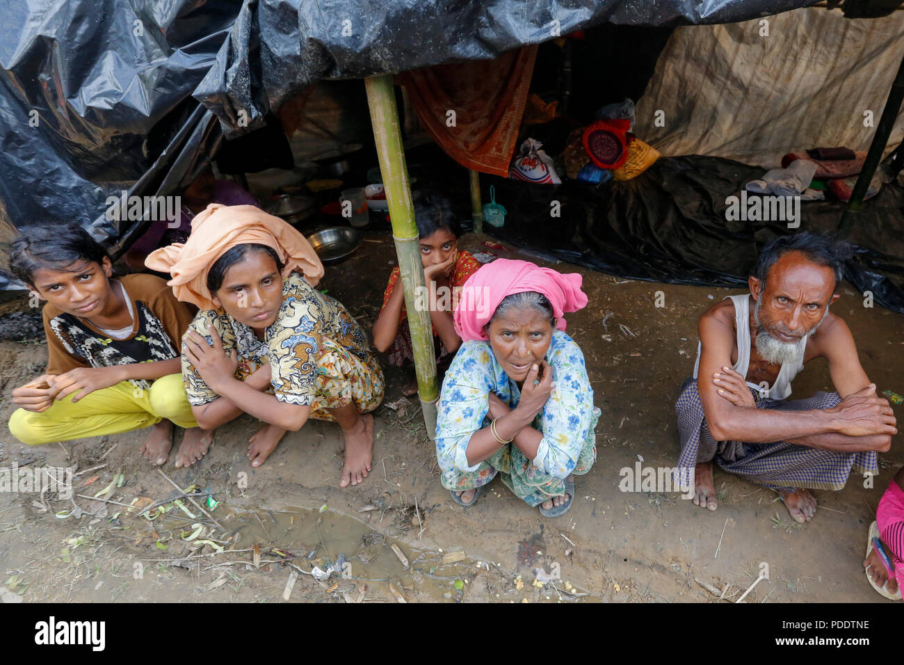 Poor house in south bangladesh hi-res stock photography and images - Alamy