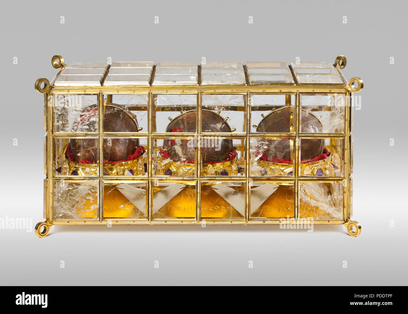 Schädel-Reliquie von Kilian, Kolonat und Totnan Stock Photo - Alamy