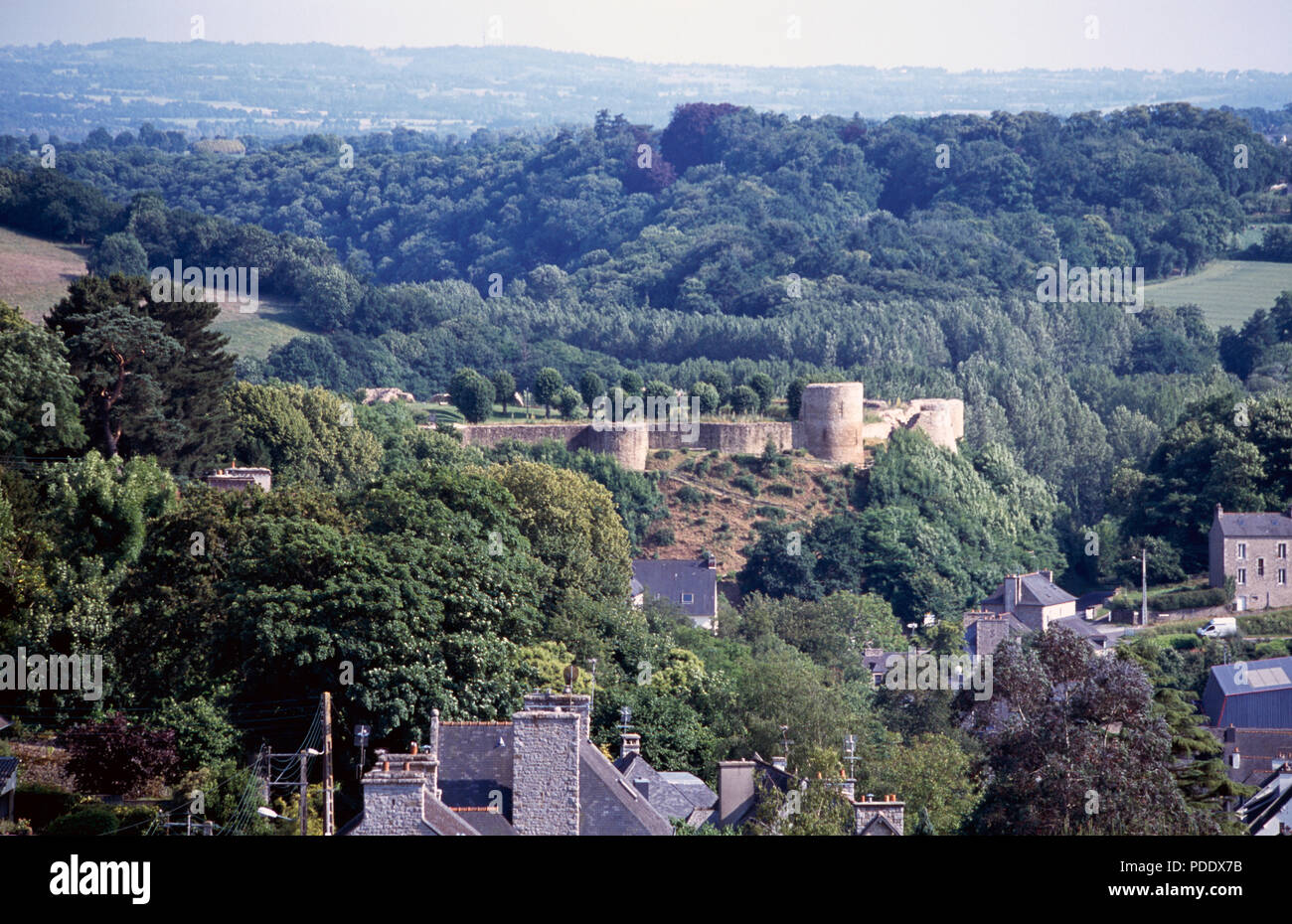 Chateau Féodal at Lehon near Dinan, Brittany Stock Photo - Alamy